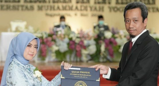 Pegang Teguh Integritas, Disiplin, dan Etika Profesi, UM Yogyakarta Luluskan 110 Dokter Baru ...